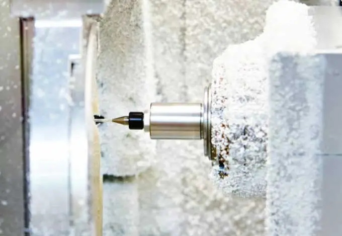 CNC Milling: fine-precision